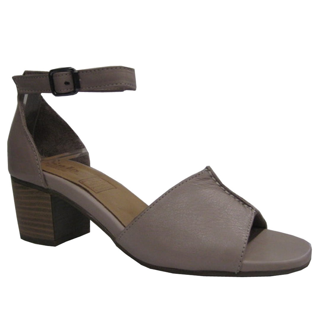 Sala San Francisco – Cooneys Clothing & Footwear